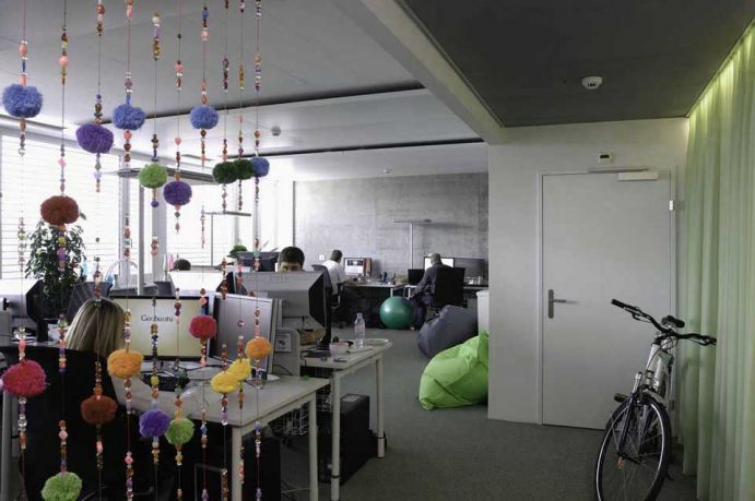 Jungle Lounge Google Zurich Office - My Home Deco Mag