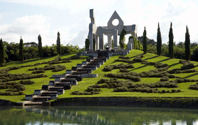 Creative Luxury Castle House Monument Design - My Home Deco Mag